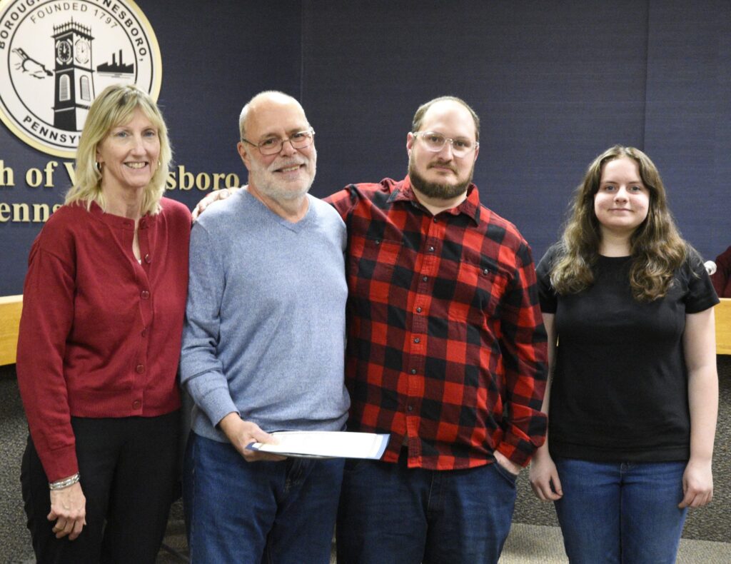 Z-COMMUNITY-LOCAL-GOVT-WAYNESBORO-SWEARS-IN-NEW-OFFICIALS-SAYS-GOODBYE ...